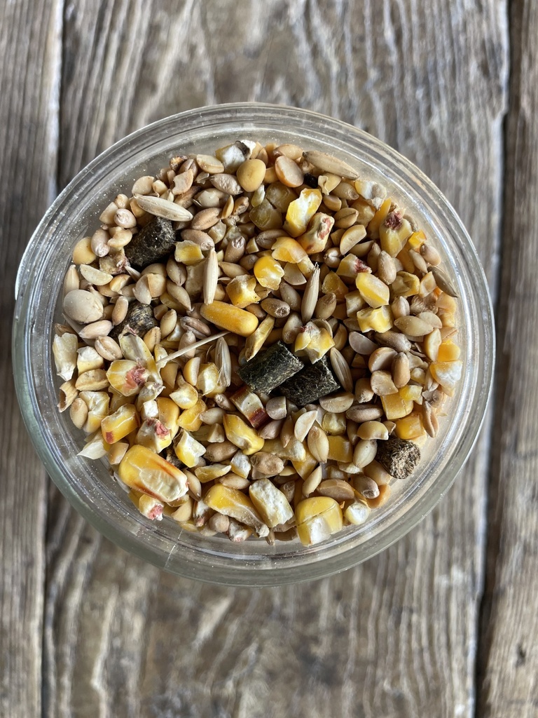 Wholesome Harvest Whole Grain Heritage Hog Feed 40lbs | Ernst Grain B2B